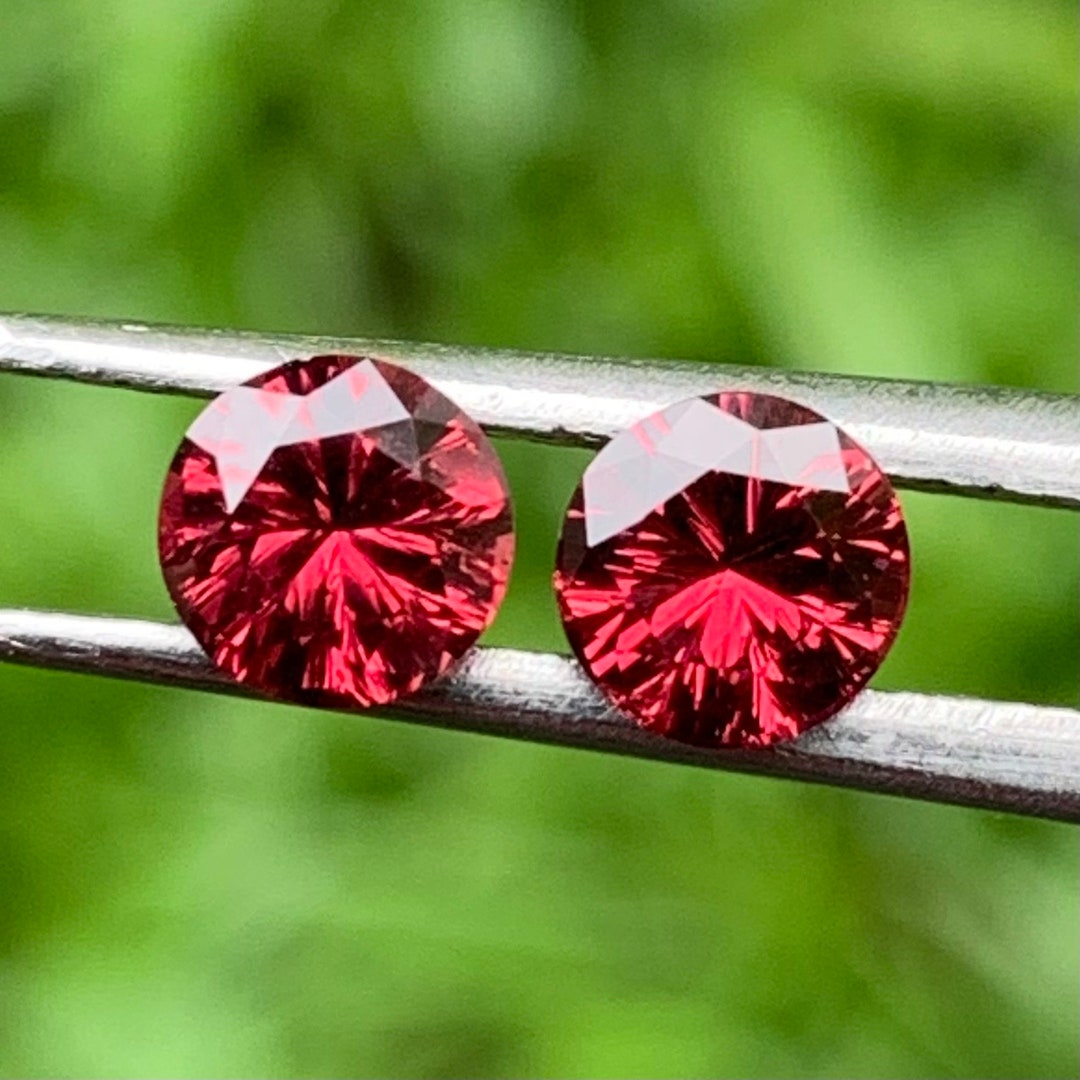 Red Garnet Round Pair Concave Cut / Fantasy Cut 4.9 Mm / 1.1 Ct Natural ...
