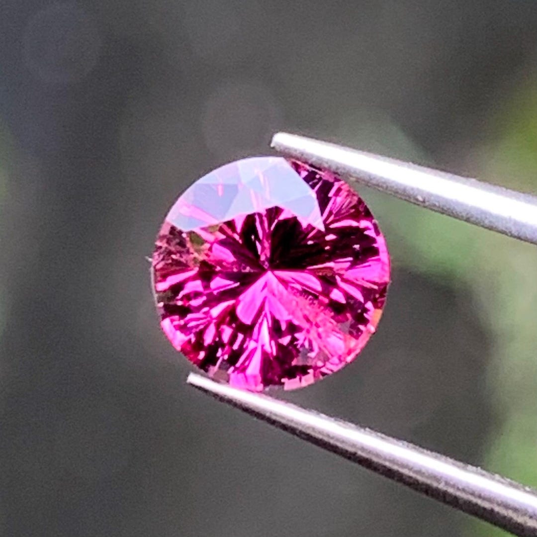 Pinkish Garnet Fantasy Cut / Concave Cut 5.3 Mm Round 0.67 Ct Natural ...