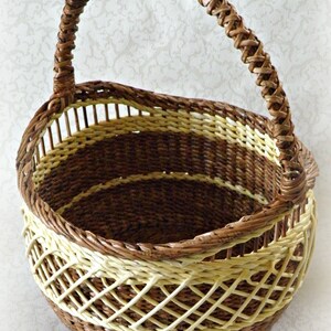 Large Easter Wicker Basket With Handle Round Brown Egg Basket Rustic ...
