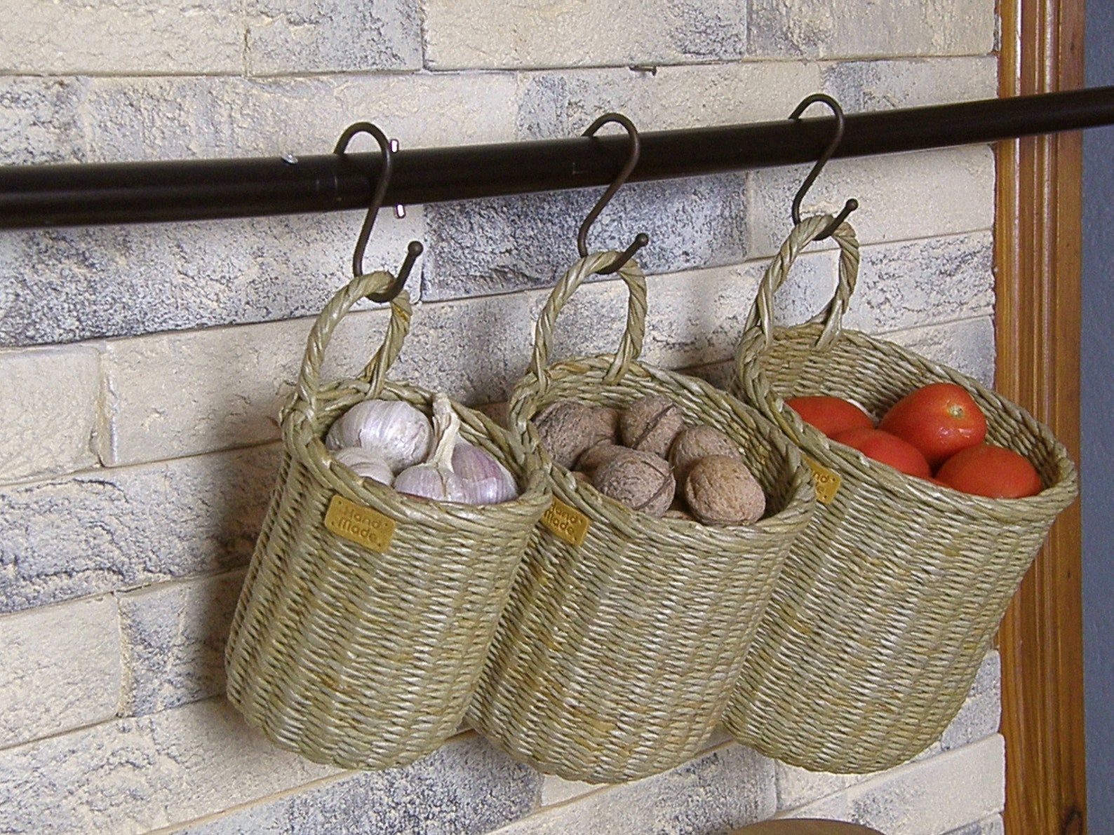 Hanging Wicker Wall Baskets Vegetable Baskets Wicker Fruit Basket ...