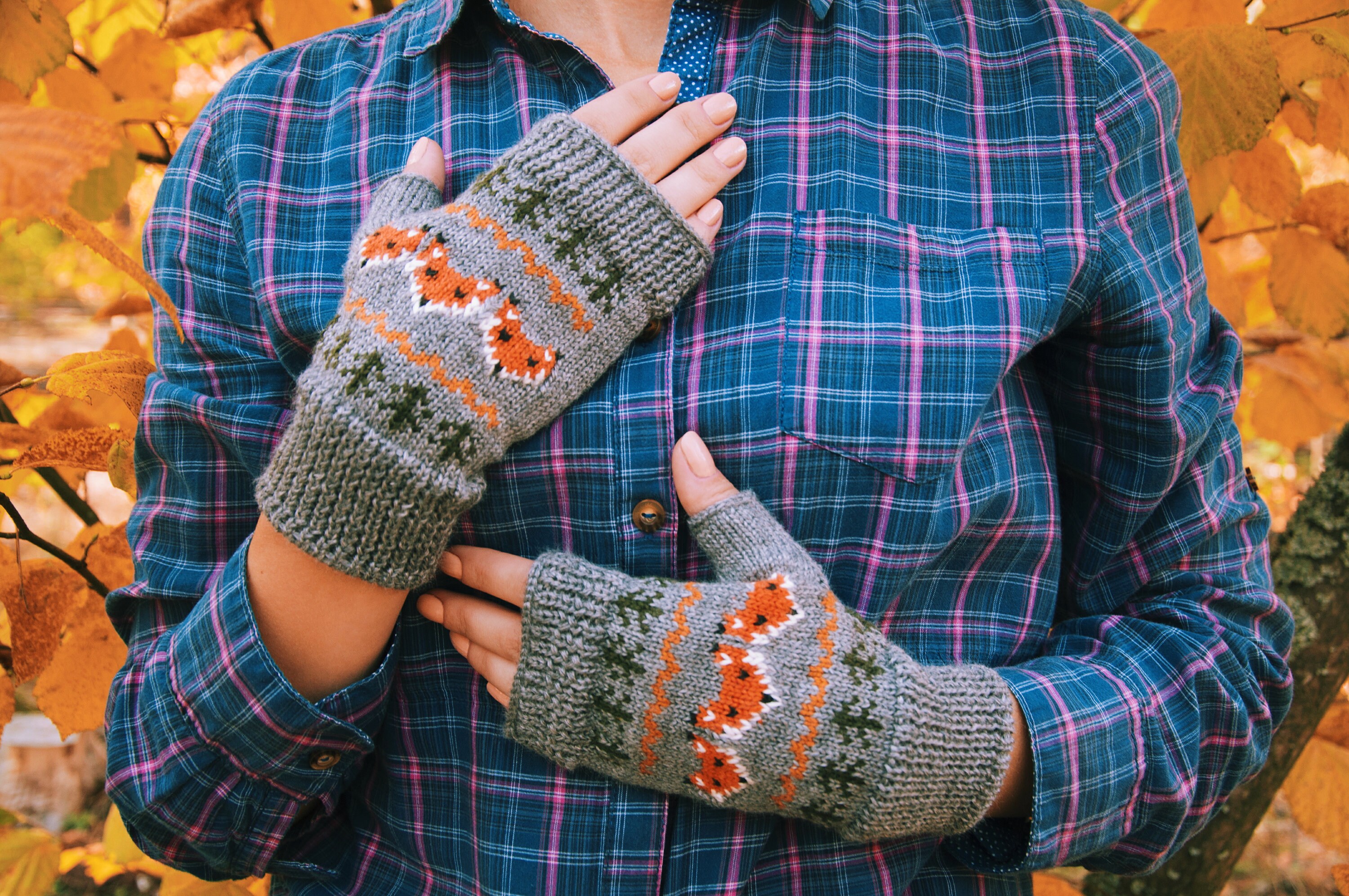 Fox mittens Knitted gloves Gray mittens Fox lover gift Wool | Etsy