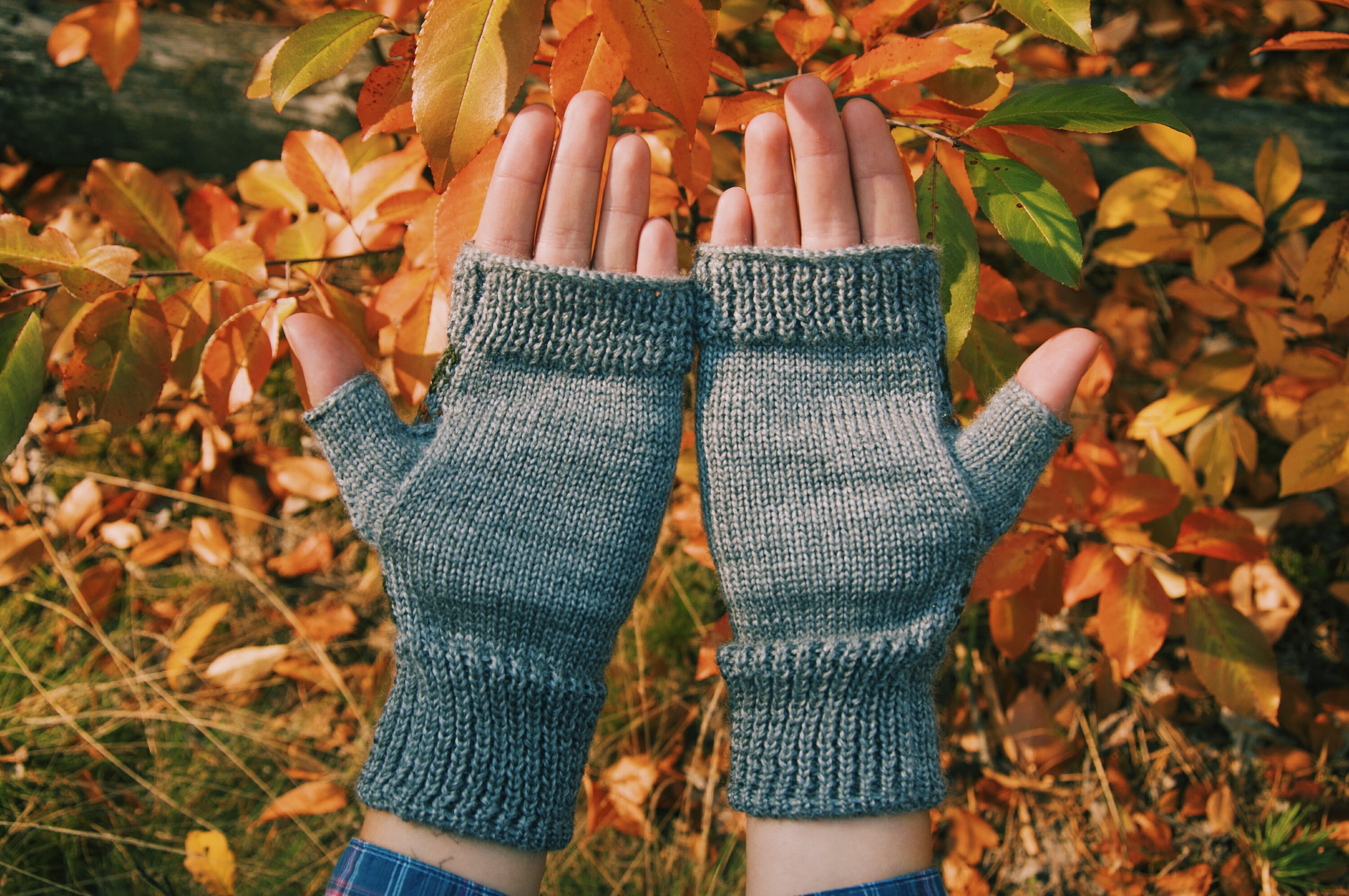 Fox mittens Knitted gloves Gray mittens Fox lover gift Wool | Etsy