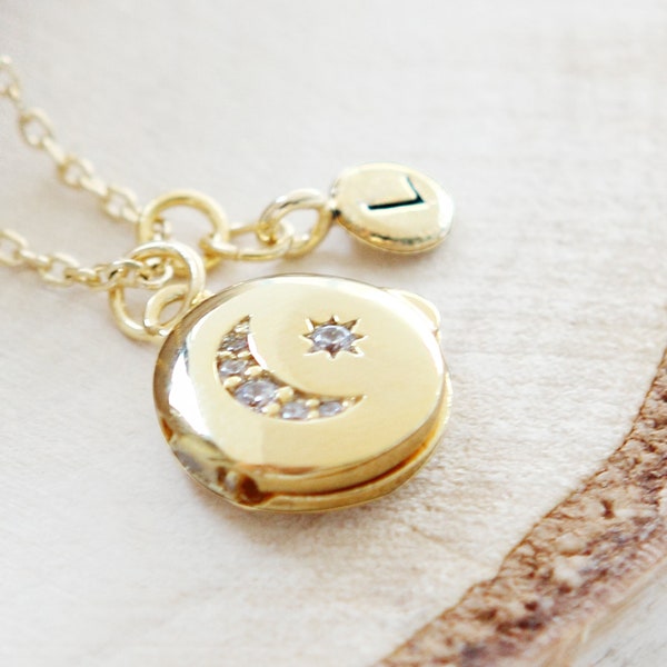 Moon Locket - Etsy