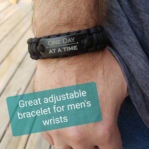 Men's Paracord Distressed American Flag Bracelet, USA, Patriotic, We ...