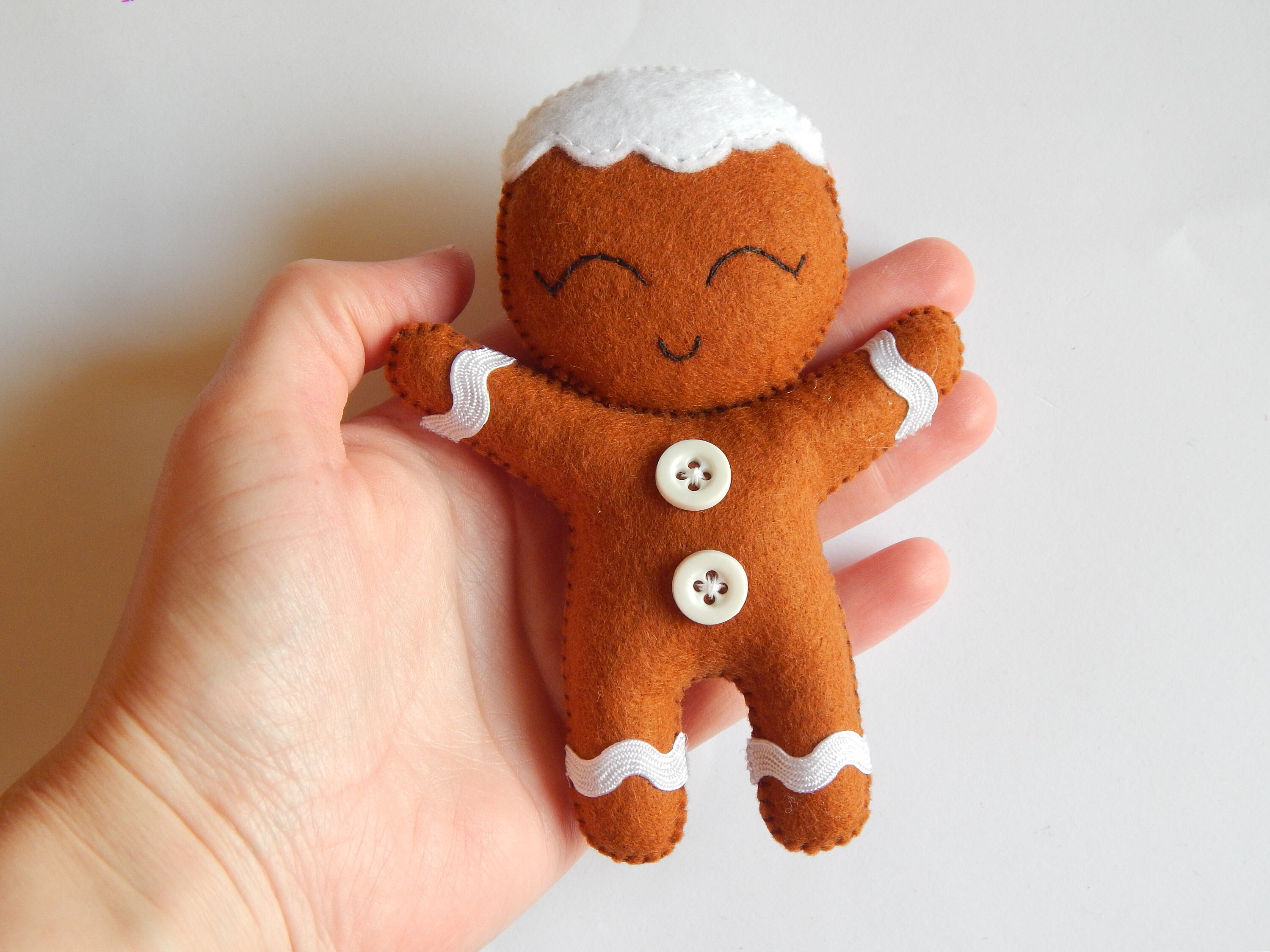 Felt Gingerbread man sewing pattern for Christmas ornament | Etsy
