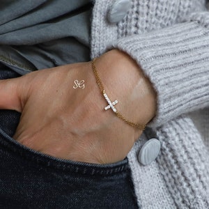 14K Solid Gold Diamond Cross Bracelet, Religious Charm 14K Solid Gold Diamond Cross Bracelet, Religious Charm