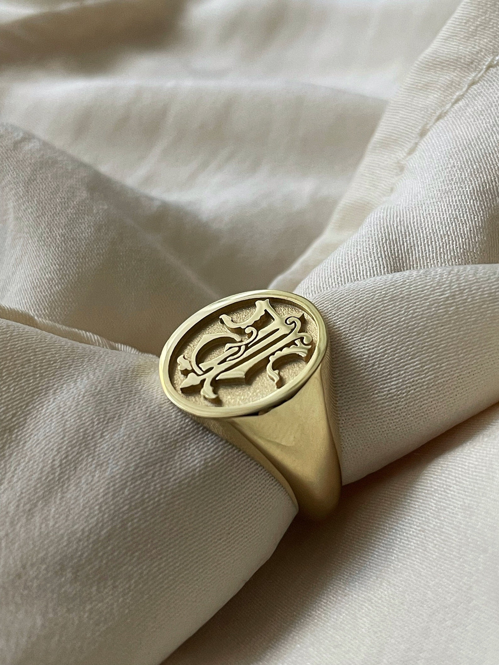 Custom Gold Monogram Engraved Signet Ring Gold Initial - Etsy