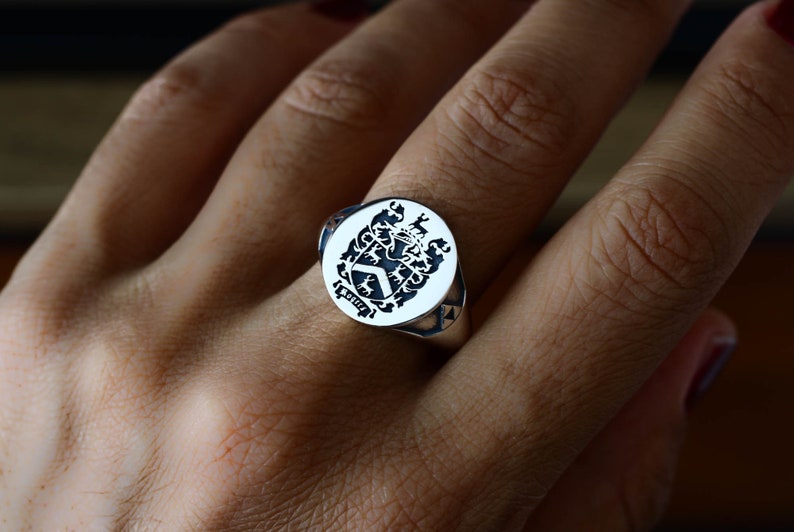 Signet Rings Family Crest, English Family Coat of Arms Signet Ring ...