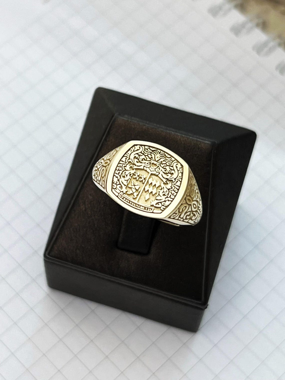 Custom Engraved Mens Family Crest Signet Ring, Engraved Signet Ring ...