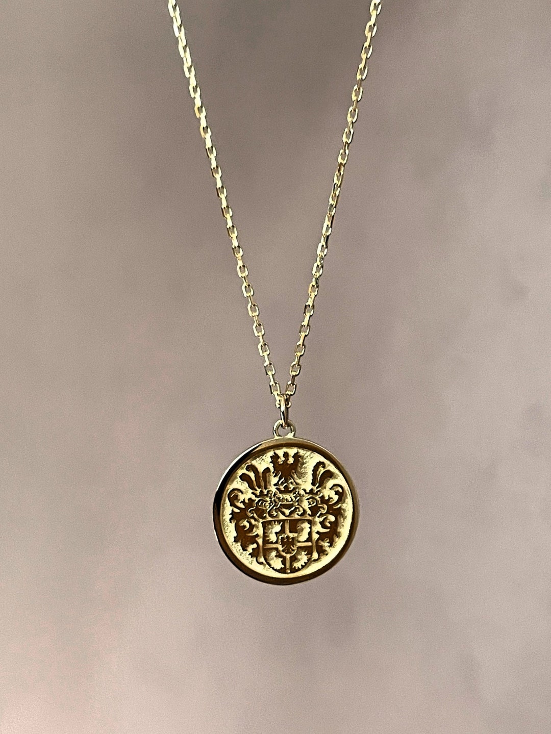 10ct Gold Family Crest Engraved Pendant Necklace, Family Coat of Arms ...