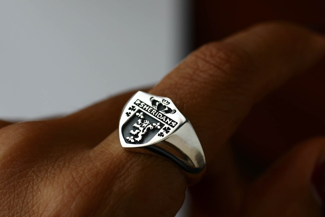 Irish Family Crest Signet Ring, Family Crest Rings, Family Symbols ...