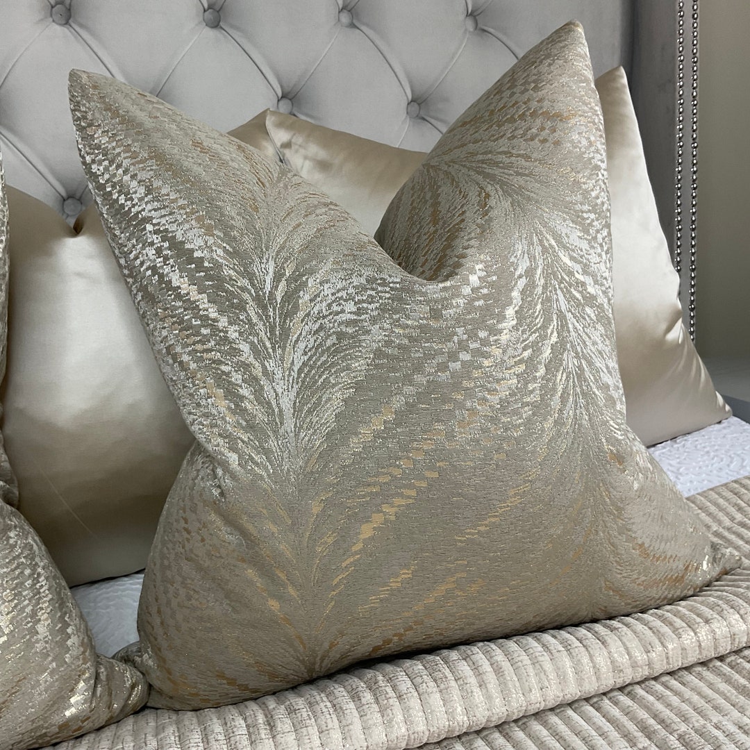 Luxury Wheat & Gold Metallic Luxor Cushion Cover New Home Sofa and Bed ...