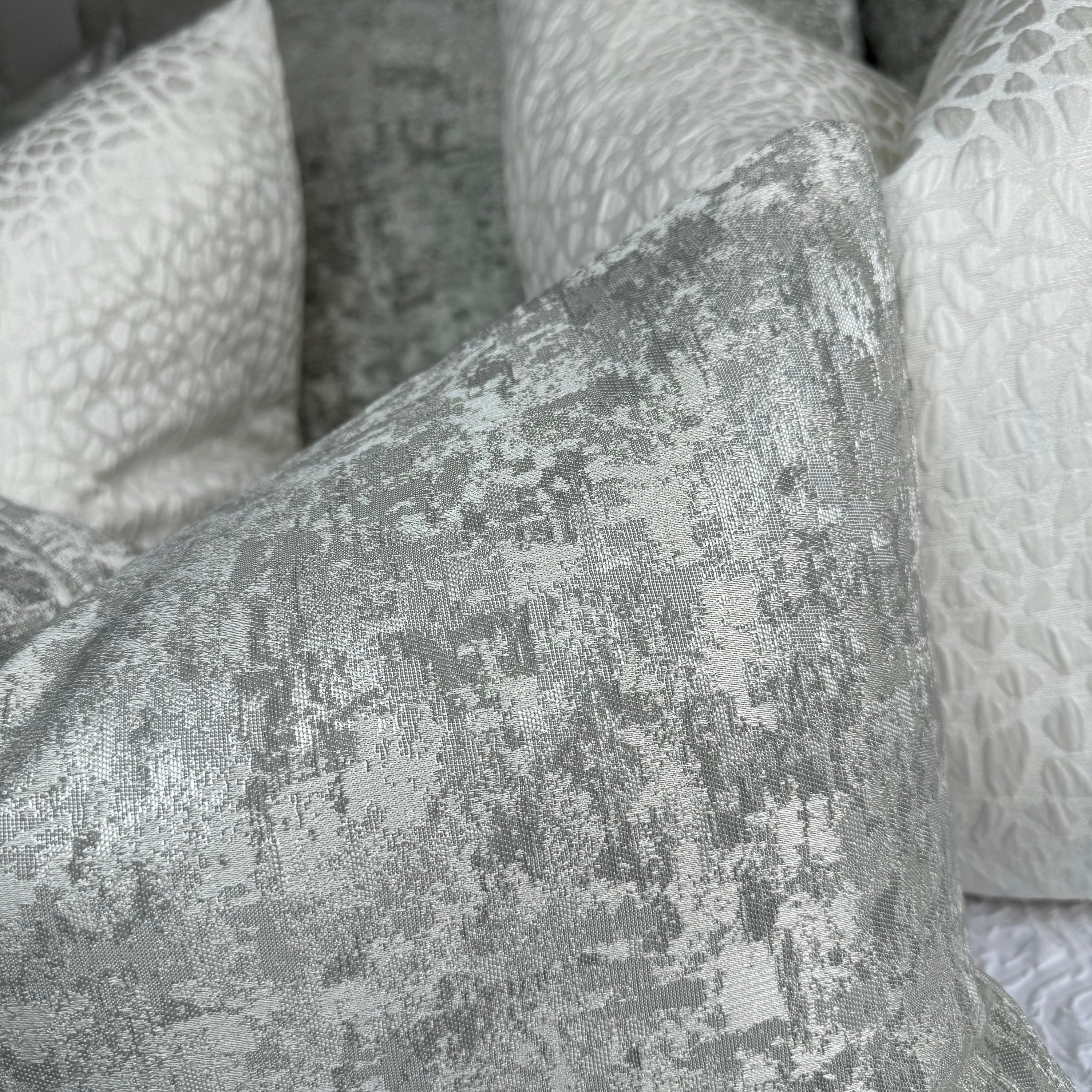 Luxury Silver Cushion Cover, Modern Luxury Grey Bedroom Cushion Cover ...