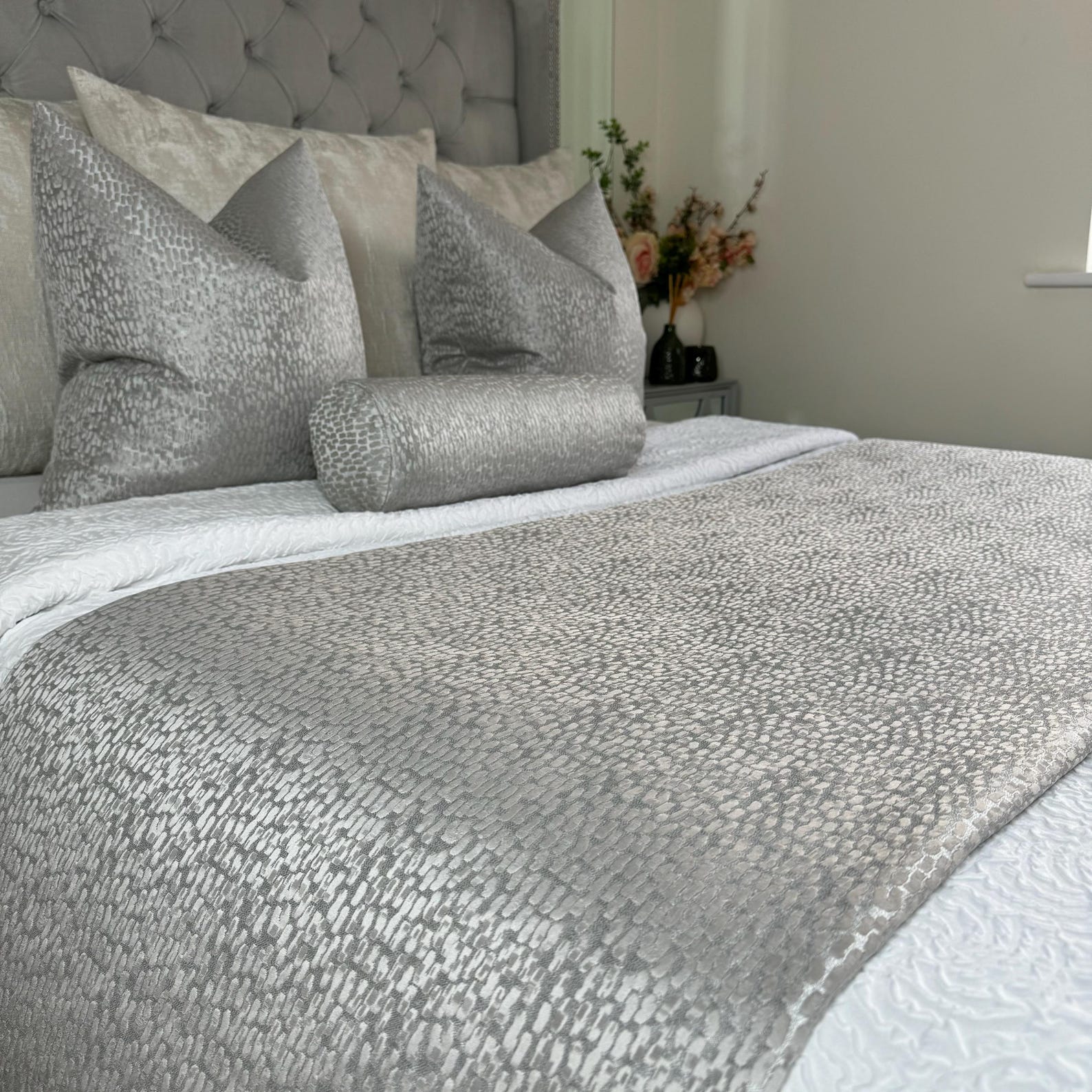 Elegant Grey Antelope Dove Bed Runner: Luxury Throw Scarf for Double ...