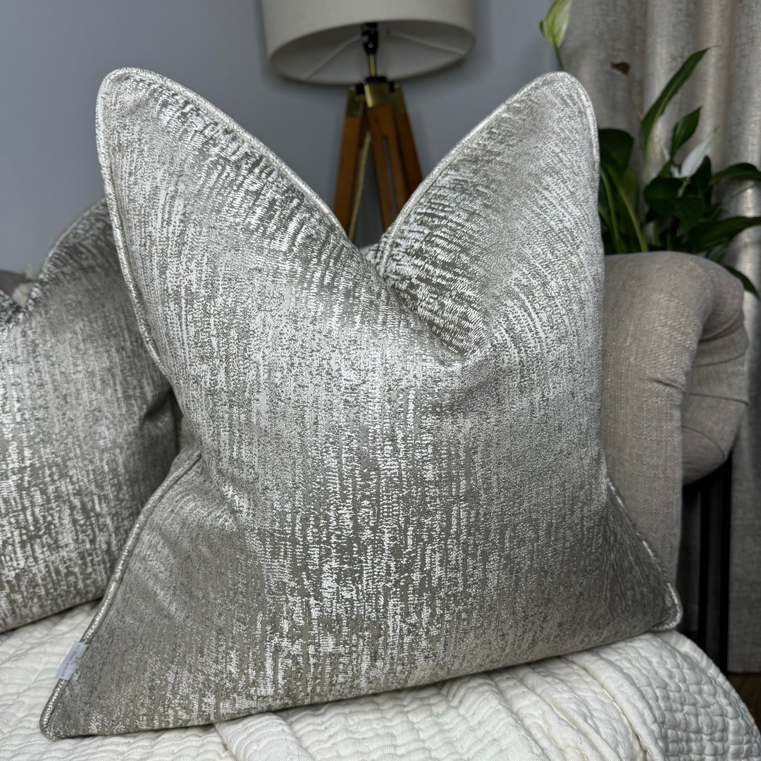 Self Piped Cushion Cover, Luxury Pillow Cover, Modern Sofa Cushion ...