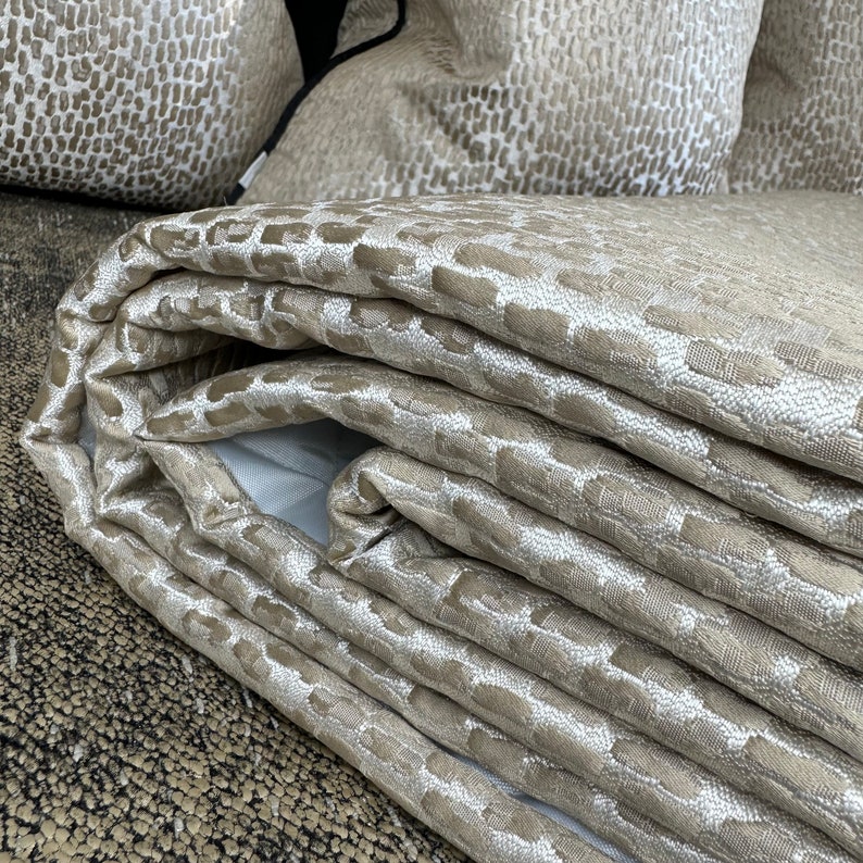 Elegant Champagne Gold Bed Runner / Luxury Bed Throw Blanket Comforter ...
