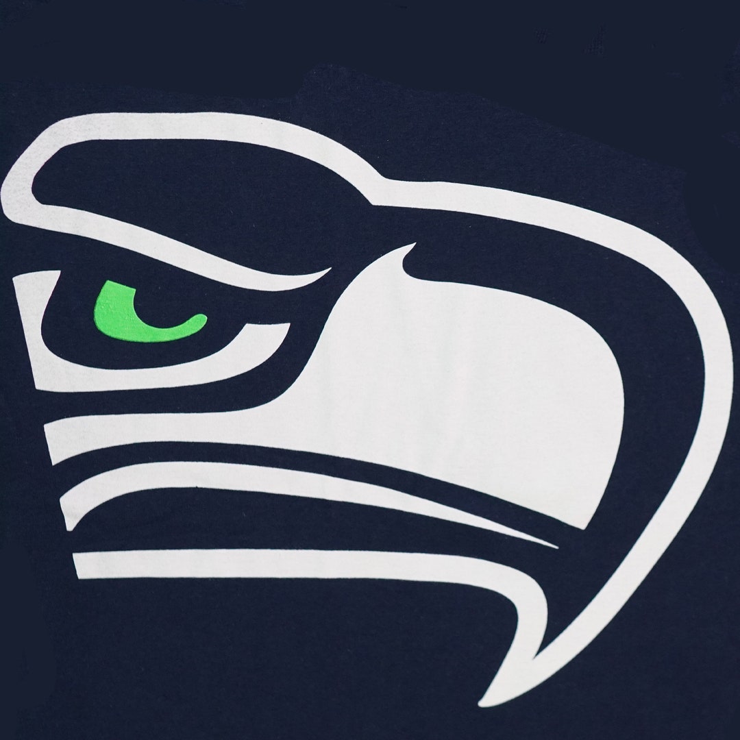 Hawk Right Chest T-shirt - Etsy