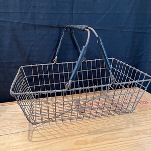 Vintage Wire Market Basket, Large Wire Shopping Basket, Rustic ...