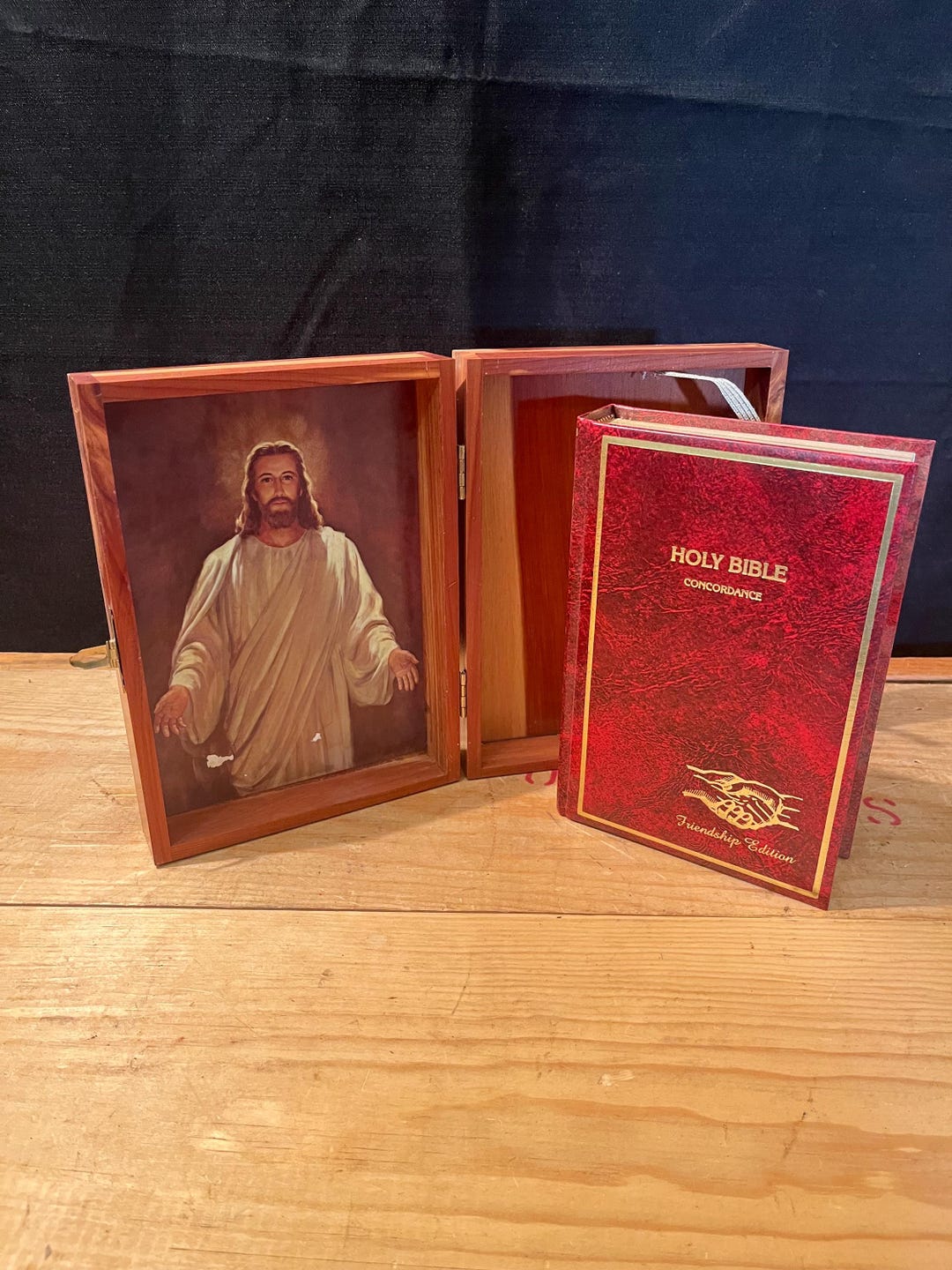 1976, Memorial Holy Bible, Cedar Wood Box, King James Version, Self ...