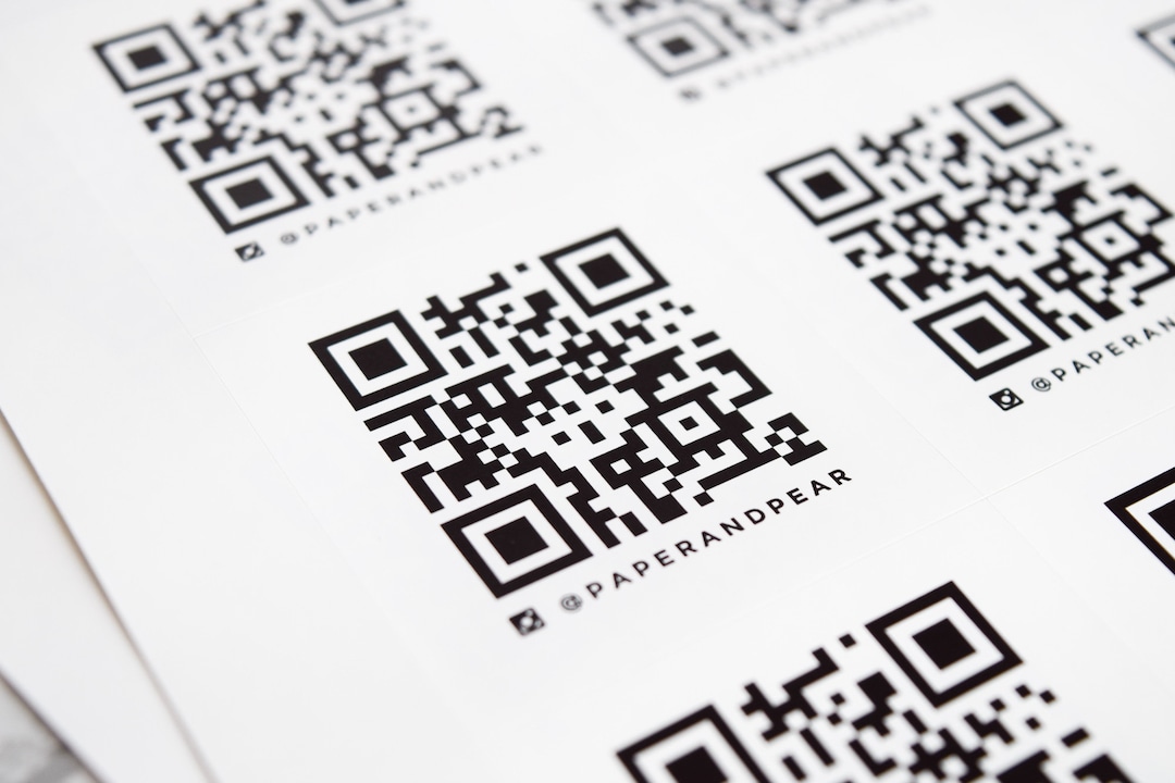 40 Custom QR Code Labels • Personalized Stickers With Your URL + Text ...