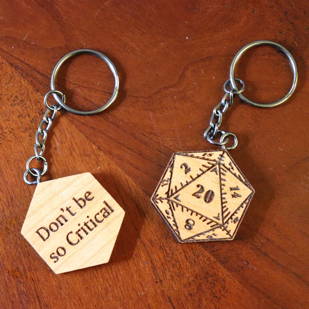 Personalized Wood D20 Keychain - Engraved - Custom Message - Dnd - Etsy