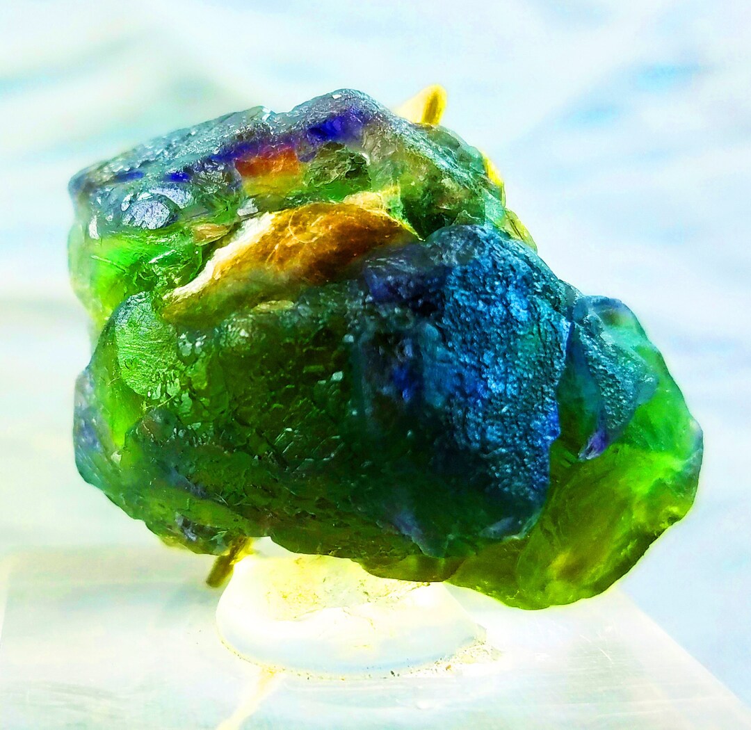 Bi Color Fluorite Crystal From Skardu Pakistan 104 CT, 21 X 33 X 27 Mm ...