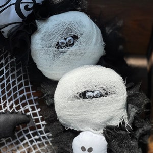 Fabric Mummy Heads Set Of2 Mummies Halloween Fireplace Decor Mummy Head ...