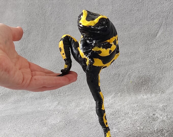 Yellow-banded Tree Frog, Poseable Art Doll, OOAK Realistic Creature - Etsy