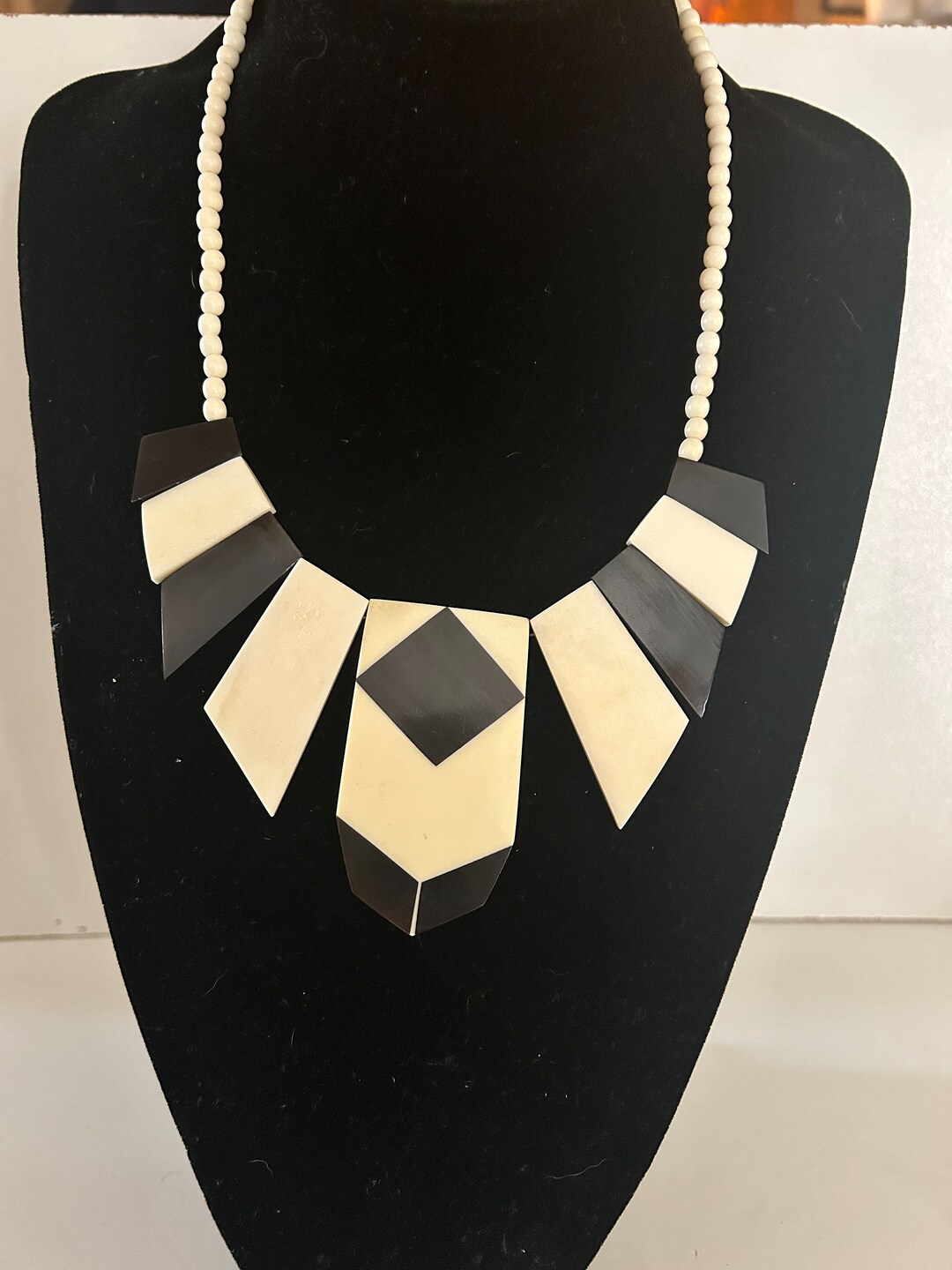 Black and White Bakelite Plastron Necklace Geometric Shape 60s Art Deco ...