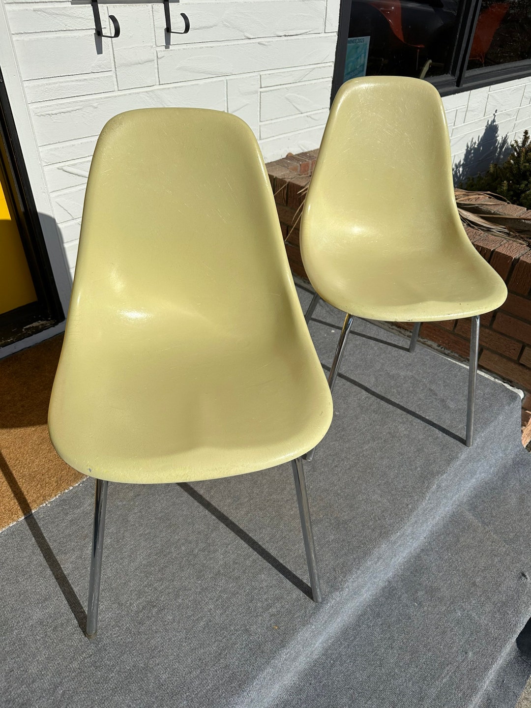 Pair of Eames Style Cream / Yellow Fiberglass Shell Chairs by Curtis ...