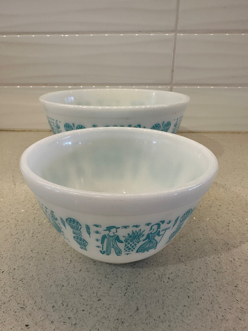 Vintage 1950’s White and Turquoise Pyrex Amish Butterprint Cinderella ...