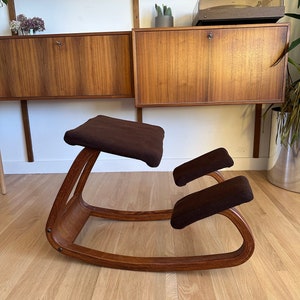 Mid Century Balans Stokke Variable Ergonomic Kneeling Chair Designed by ...