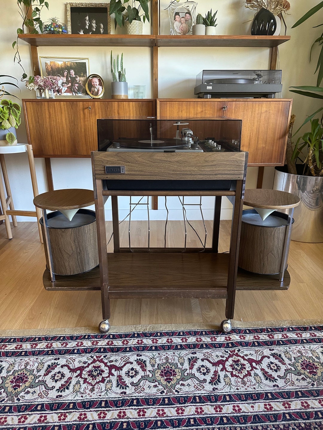 Zenith Circle of Sound Vintage Stereo System: Mid Century Turntable ...