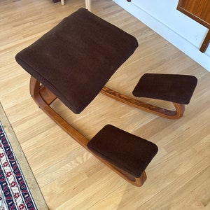 Mid Century Balans Stokke Variable Ergonomic Kneeling Chair Designed by ...