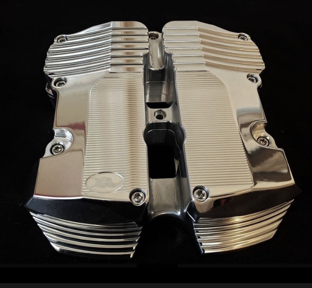 Harley Milwaukee 8 , M8 Only Show Polished Rocker Boxes High End Billet ...
