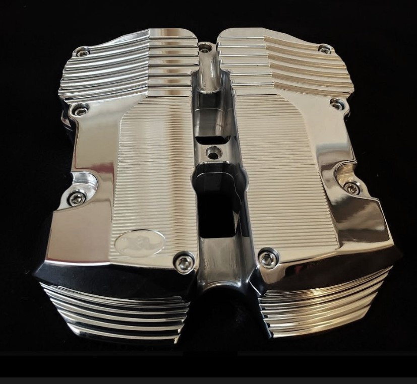 Harley Milwaukee 8 , M8 Only Show Polished Rocker Boxes High End Billet ...