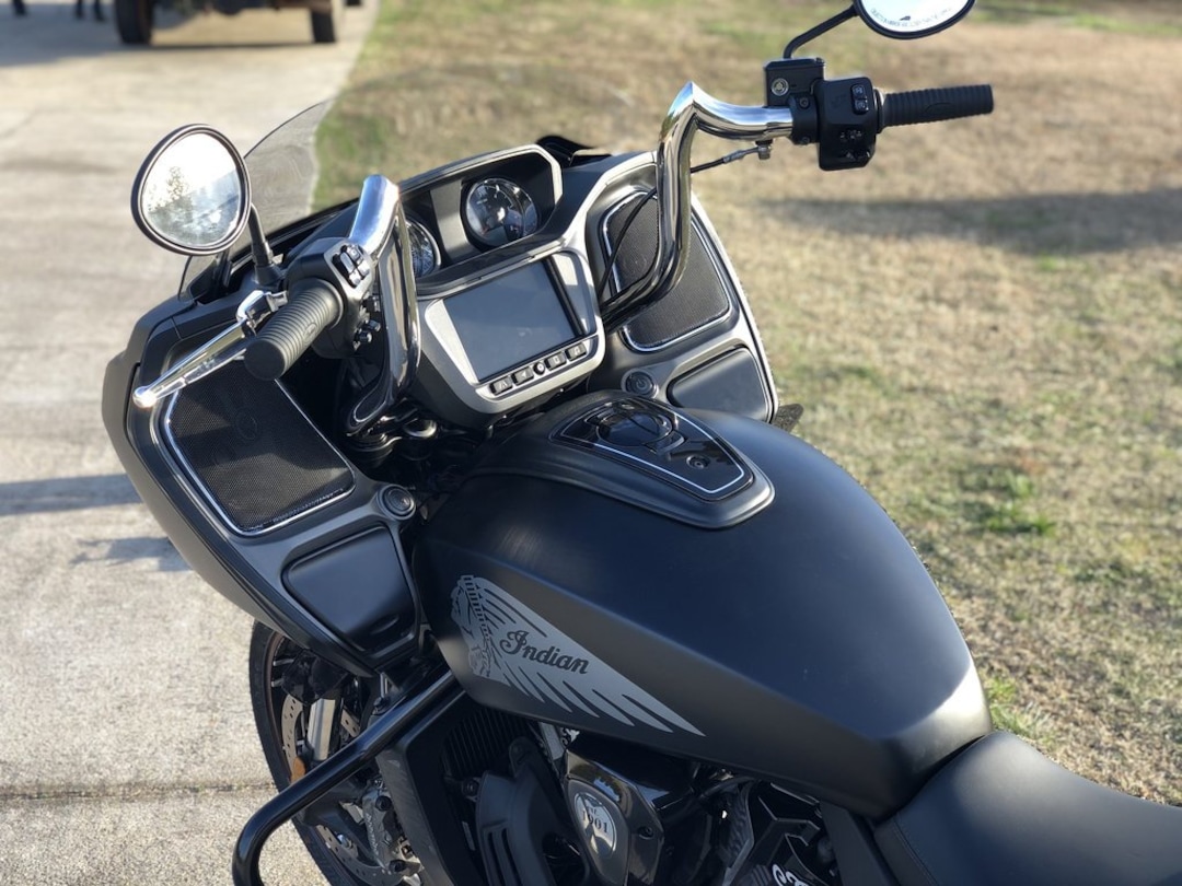 Apache Baggers Handlebars for 14 to 2017 & '18-23 Chieftain | Indian ...