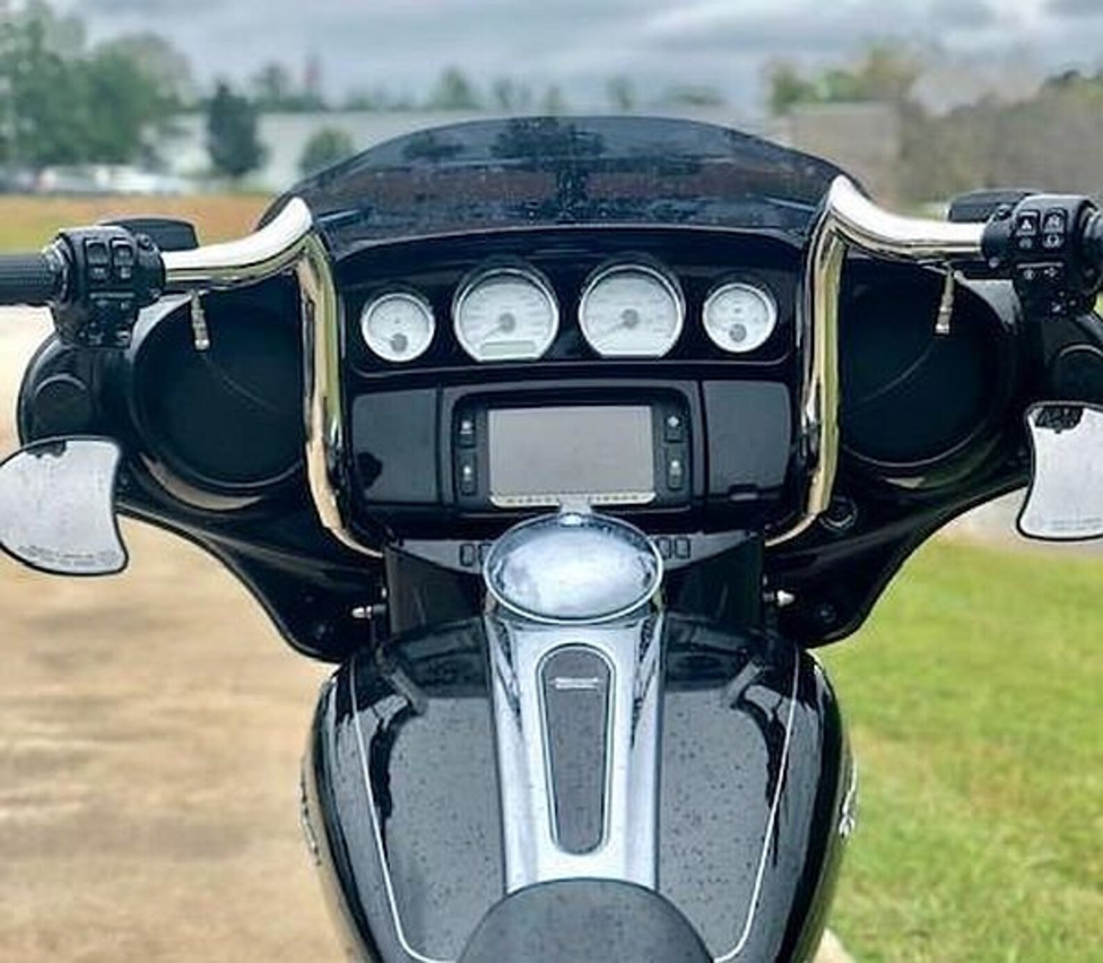 Harley Handlebars Pointed , Big Azz Bagger Bars 1.50 Black or Chrome ...