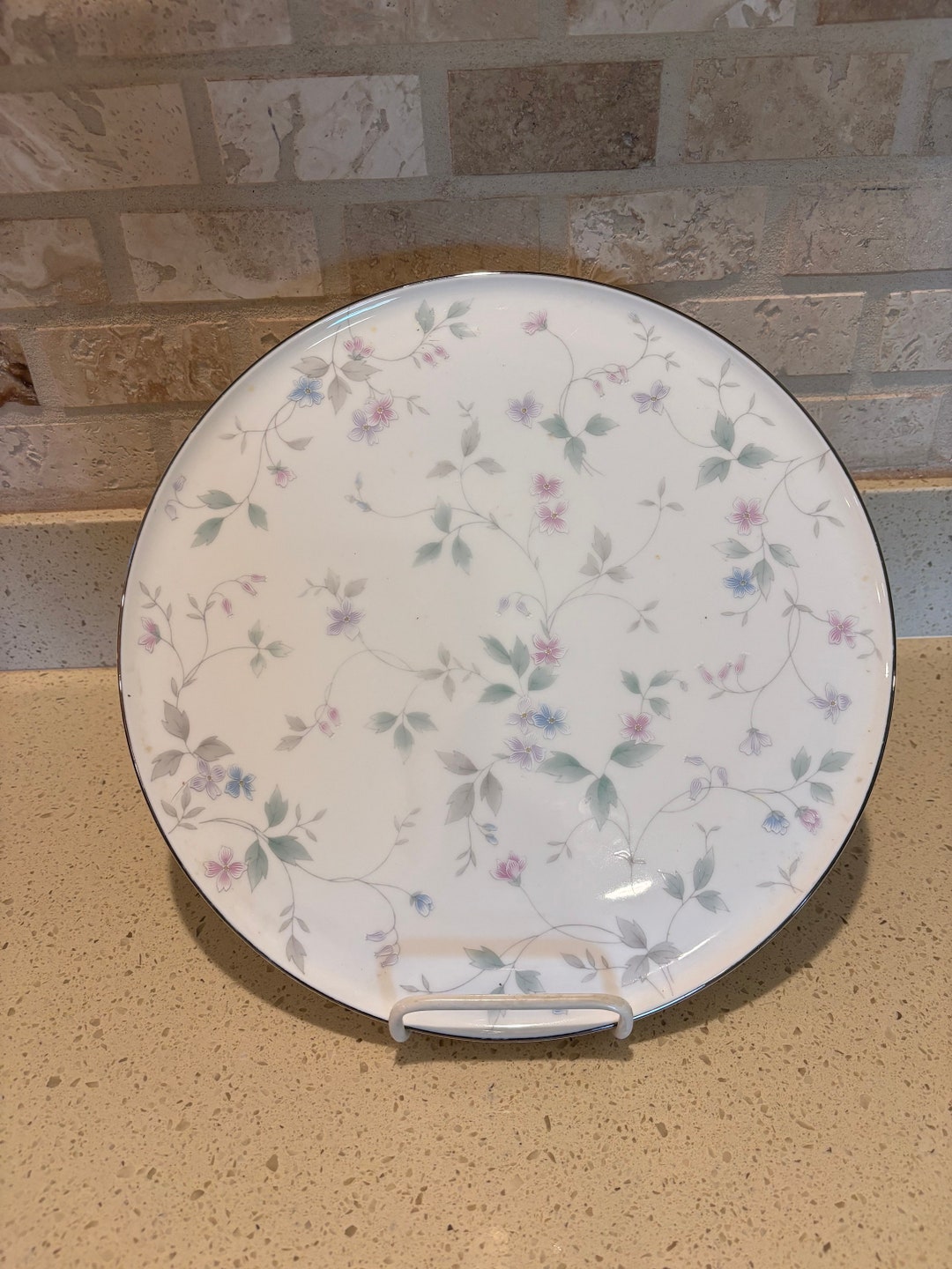 Mikasa Feelings Round Cake Plate Charcuterie Board White Bone China ...