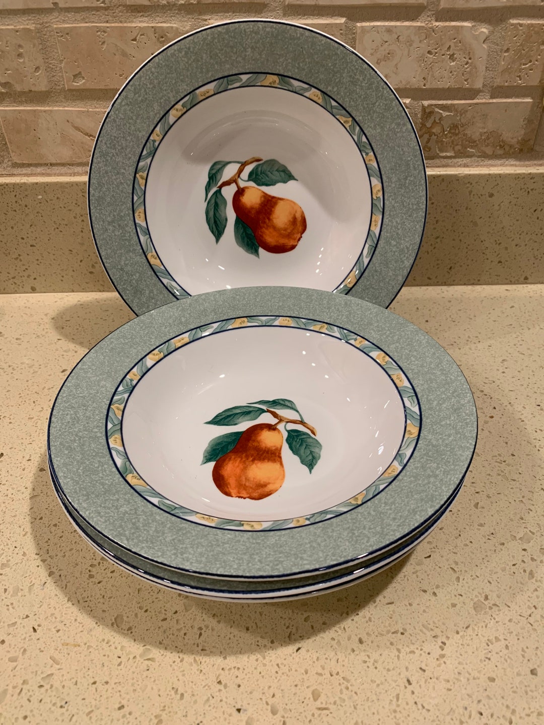 4 Casuals by Victoria & Beale Soup Bowls in the Lamour 9040 Pattern ...