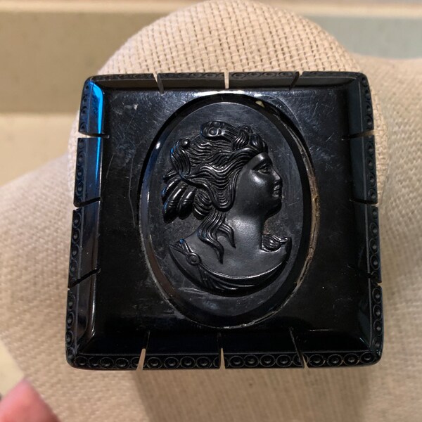 Black Bakelite Cameo - Etsy