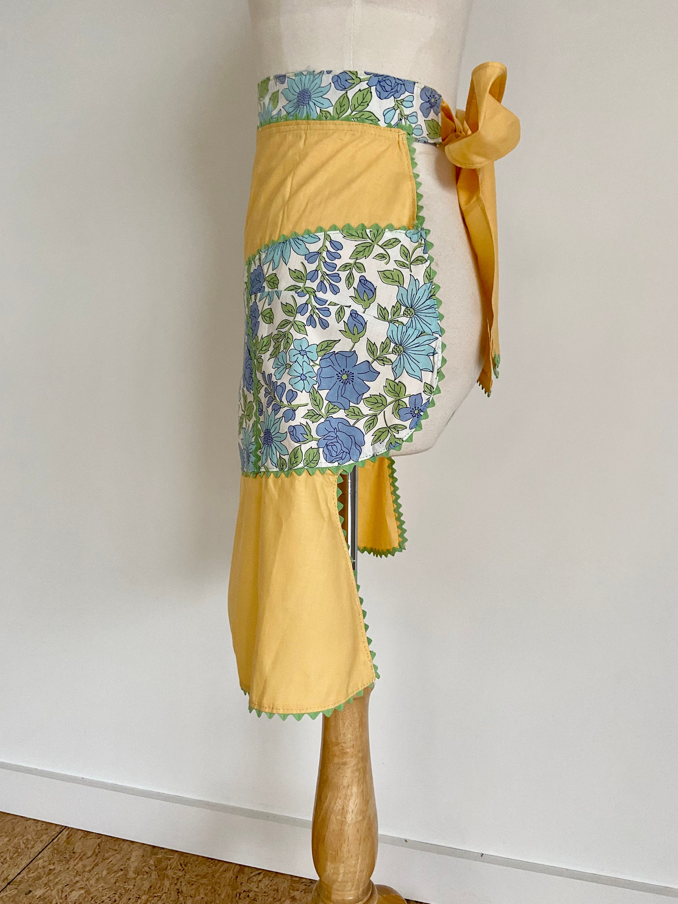 Vintage 1960s Apron: Yellow & Blue Floral Homemaker Apron - Etsy