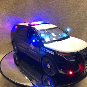 1/18 Scale Texas State Trooper Police Die-cast Ford Explorer Model ...