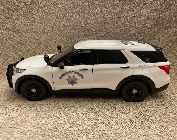 1/24 Scale CHP Police White Ford Explorer Diecast Model Car With ...