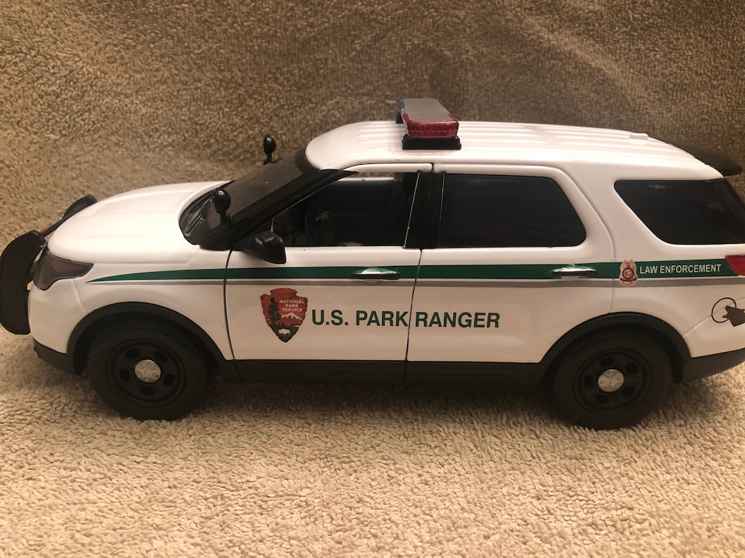 1/18 Scale US Park Ranger Police Die-cast Ford Explorer Model Replica ...