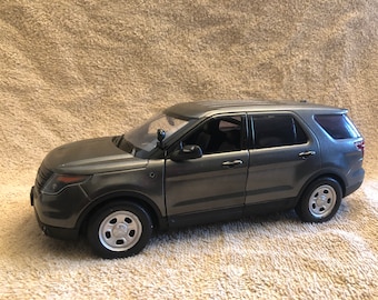 1/18 Scale Die-cast RCMP Police Ford Explorer Model Replica With ...