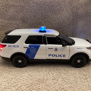 1/24 Scale Homeland Security (dhs)police Dept Die Cast Model Car Ford ...
