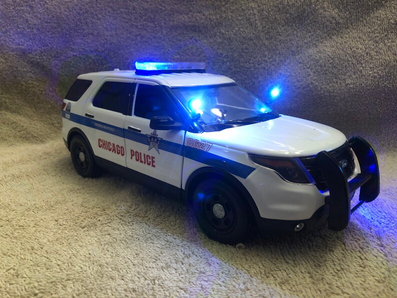 1/18 Scale Chicago Police Dept Die-cast Ford Explorer Model Replica ...