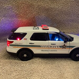 1/24 Orange County Florida Sheriffs Ford Explorer With Working Lights ...