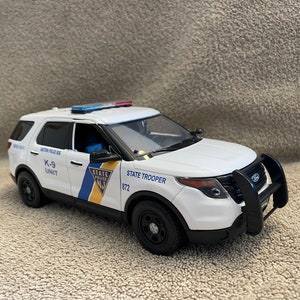1/24 Scale State Police K9 Unit Die Cast Model Car Ford Explorer NON ...